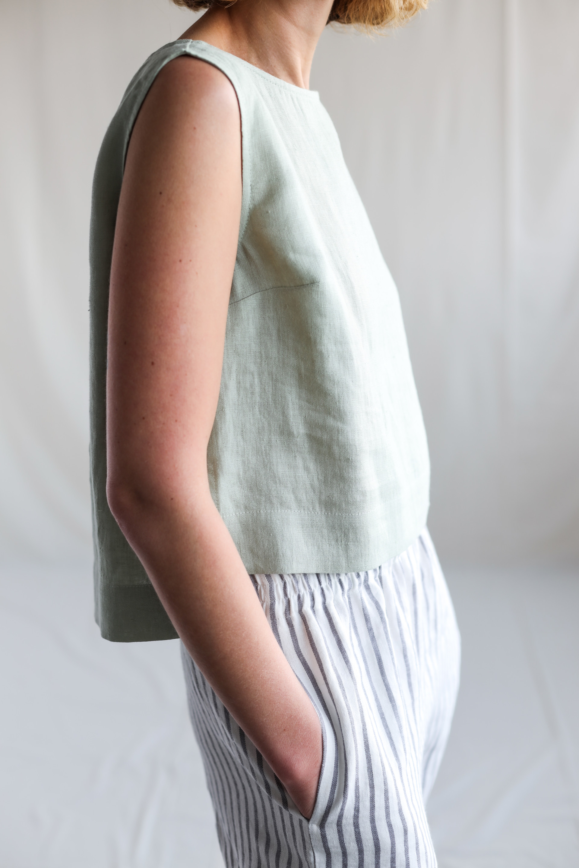 Cropped hem linen blouse – OffOn