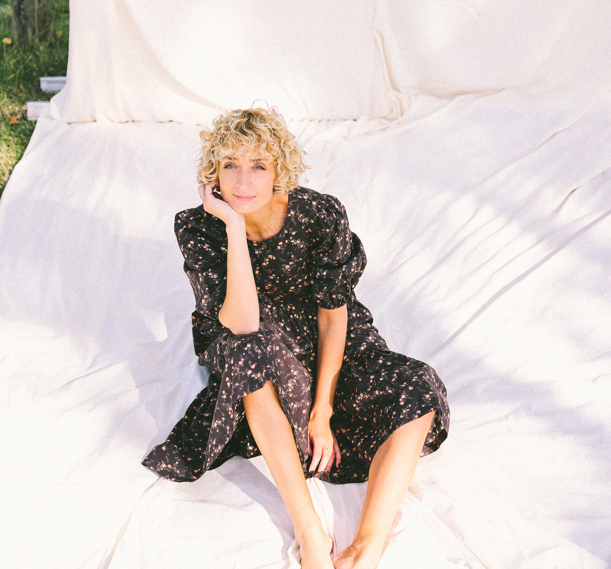Resumé - Q&A with our creative director Simona – OFFON clothing