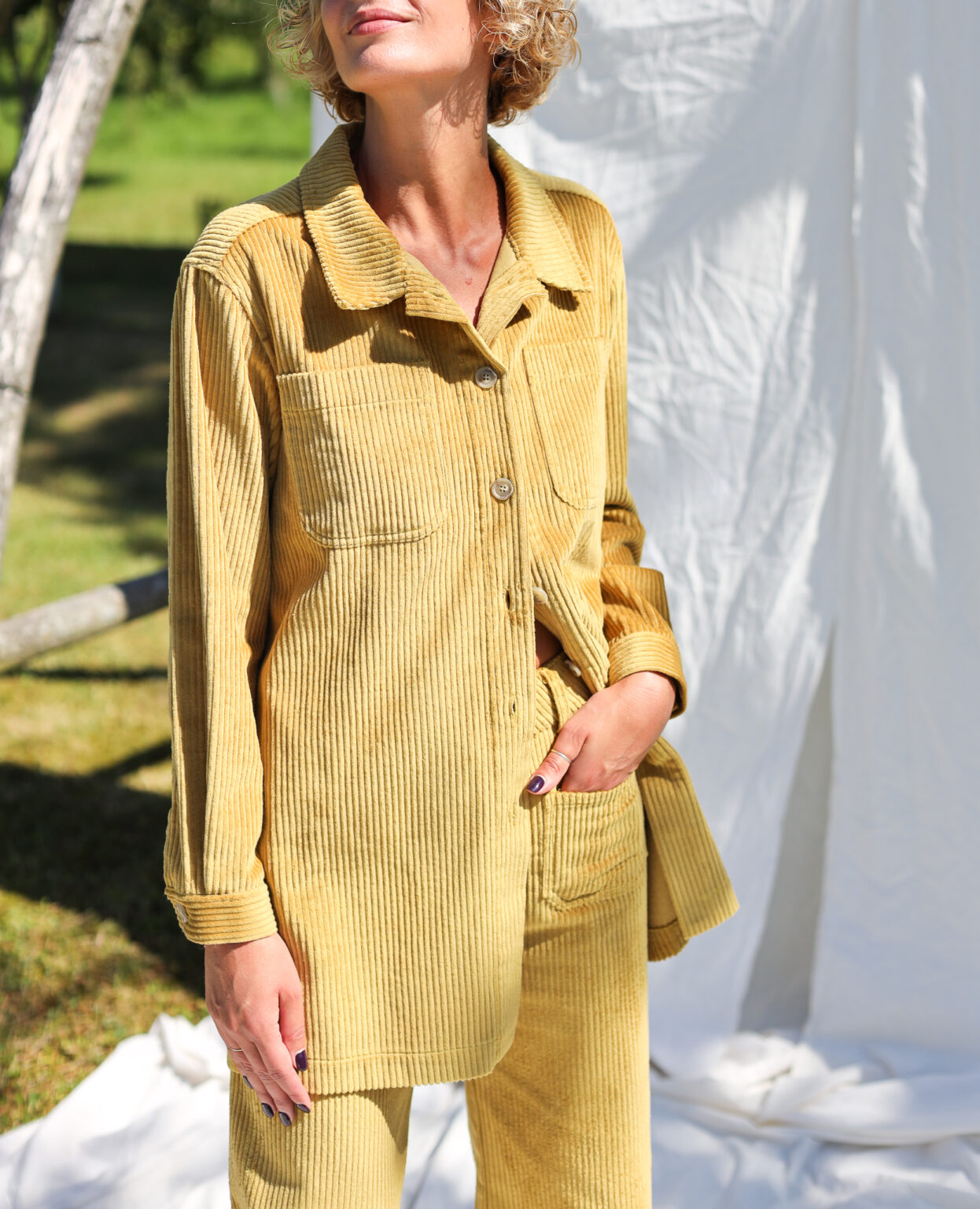 Wide wale cord suit in curry color – OffOn