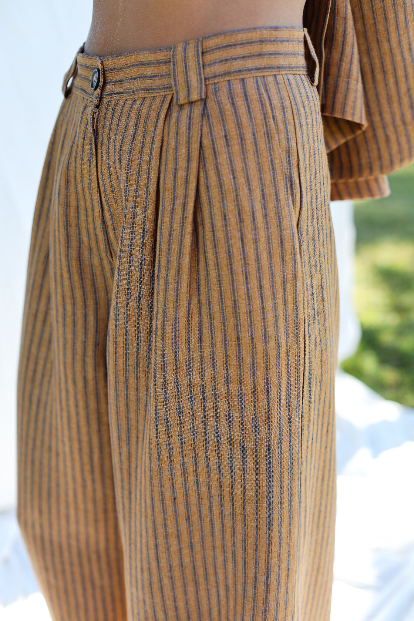 Pleated striped linen palazzo trousers – OffOn
