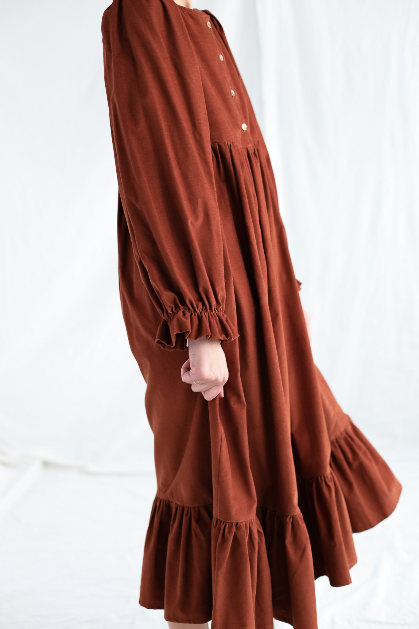 Needlecord long sleeve dress in brick color – OffOn