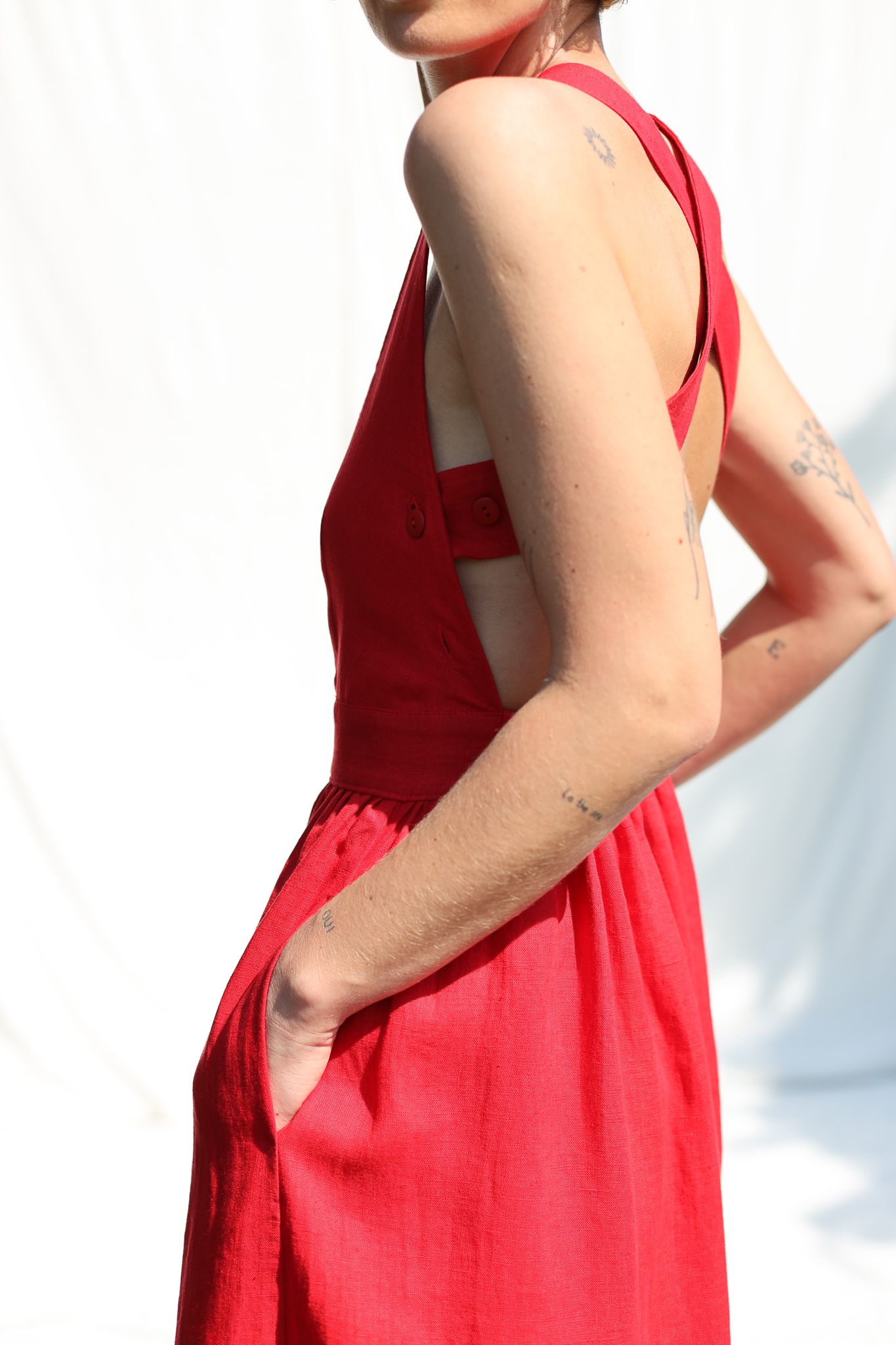 Linen pinafore style dress – OffOn