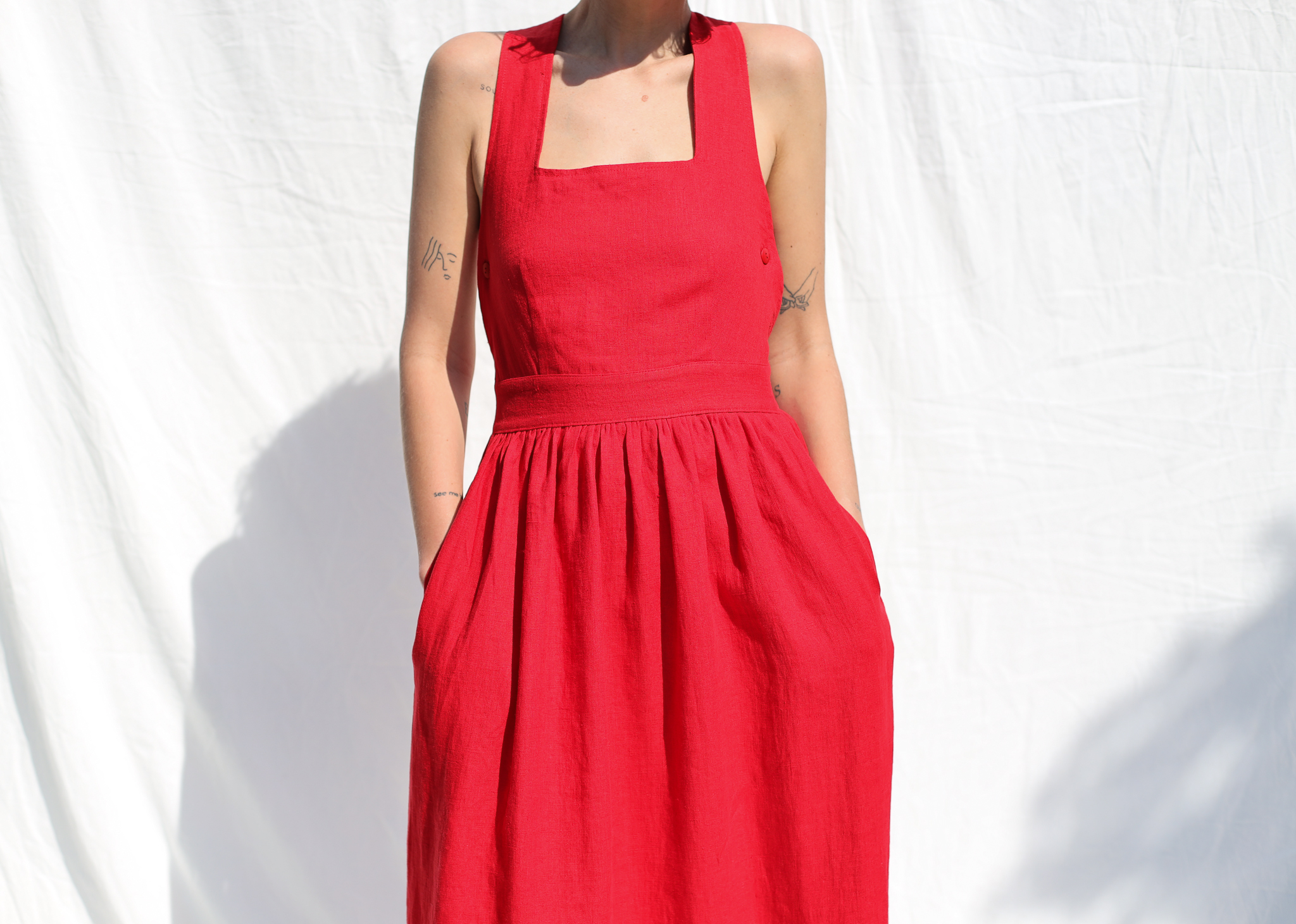 Linen pinafore style dress – OffOn