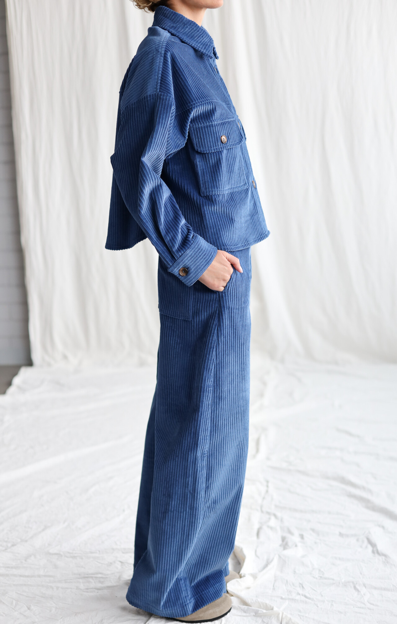 Wide wale cord ballooned leg pants – OffOn