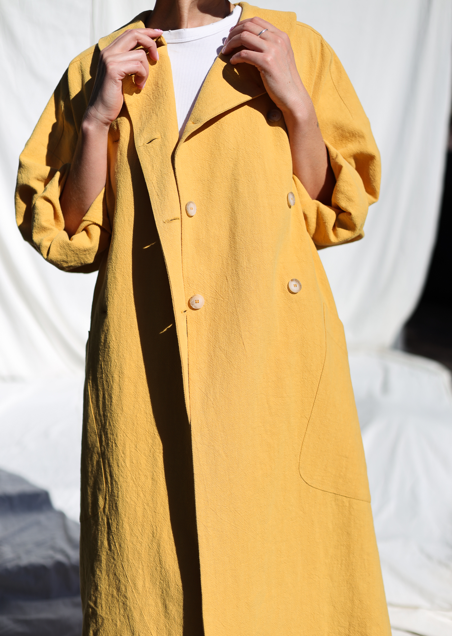 Peter Pan collar heavy linen oversized coat in honey haze color – OffOn